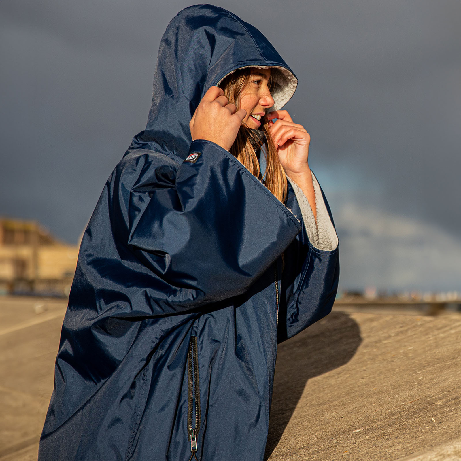 Dryrobe Advance Kids Short Sleeve V3 Changing Robe - Navy Blue/Grey ...