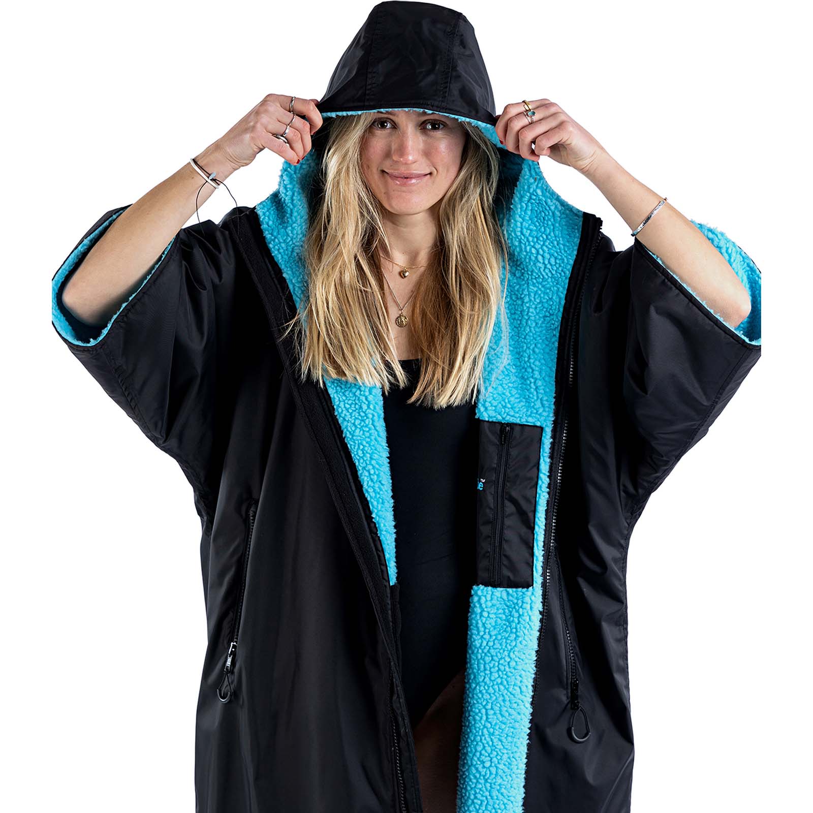 Dryrobe Advance Long Sleeve V3 Changing Robe - Black/Blue | SkateHut