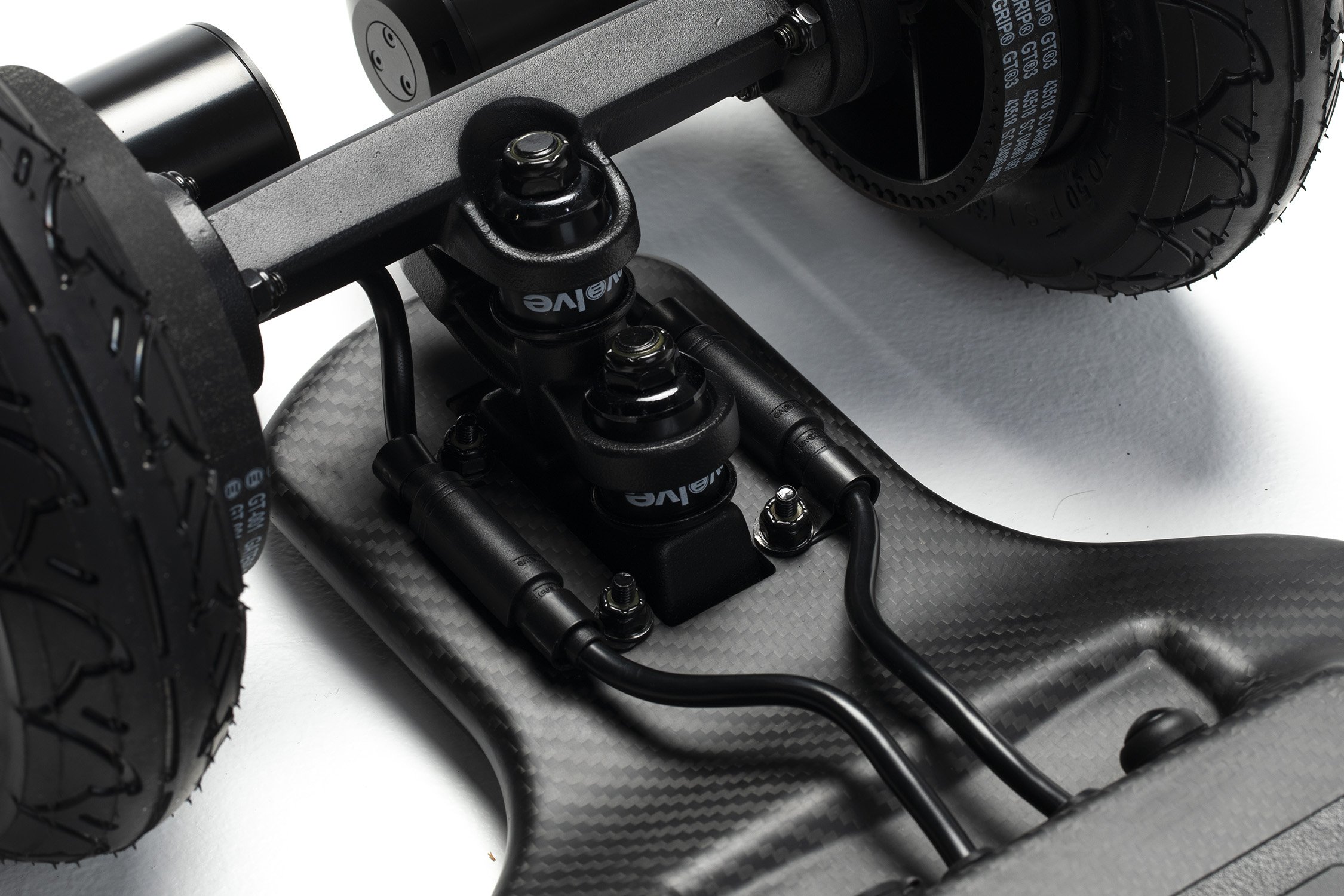 Evolve GTR Carbon All Terrain Electric Skateboard | SkateHut