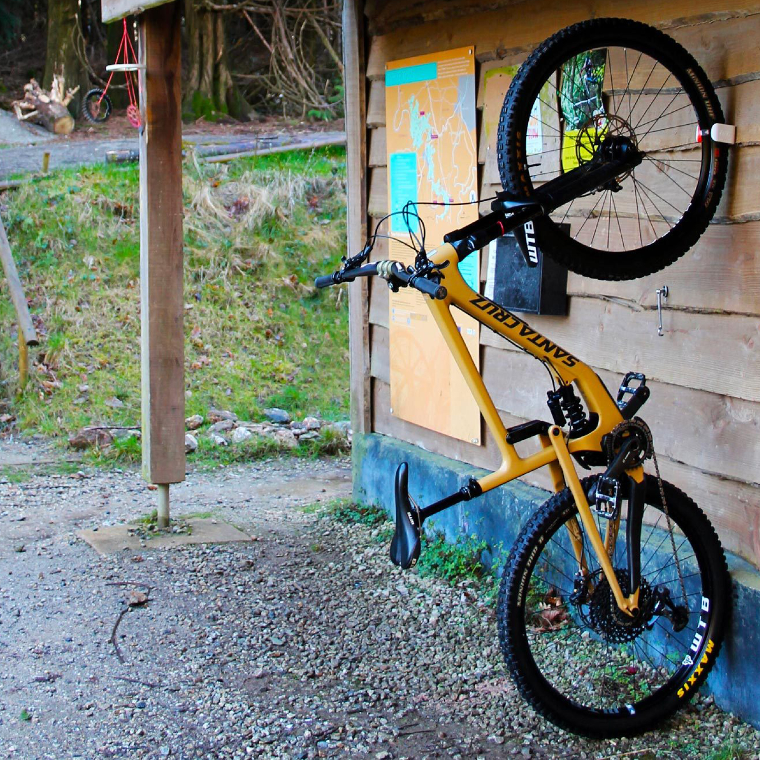 Hornit Clug MTB Bike Rack - White/Black LRG | SkateHut