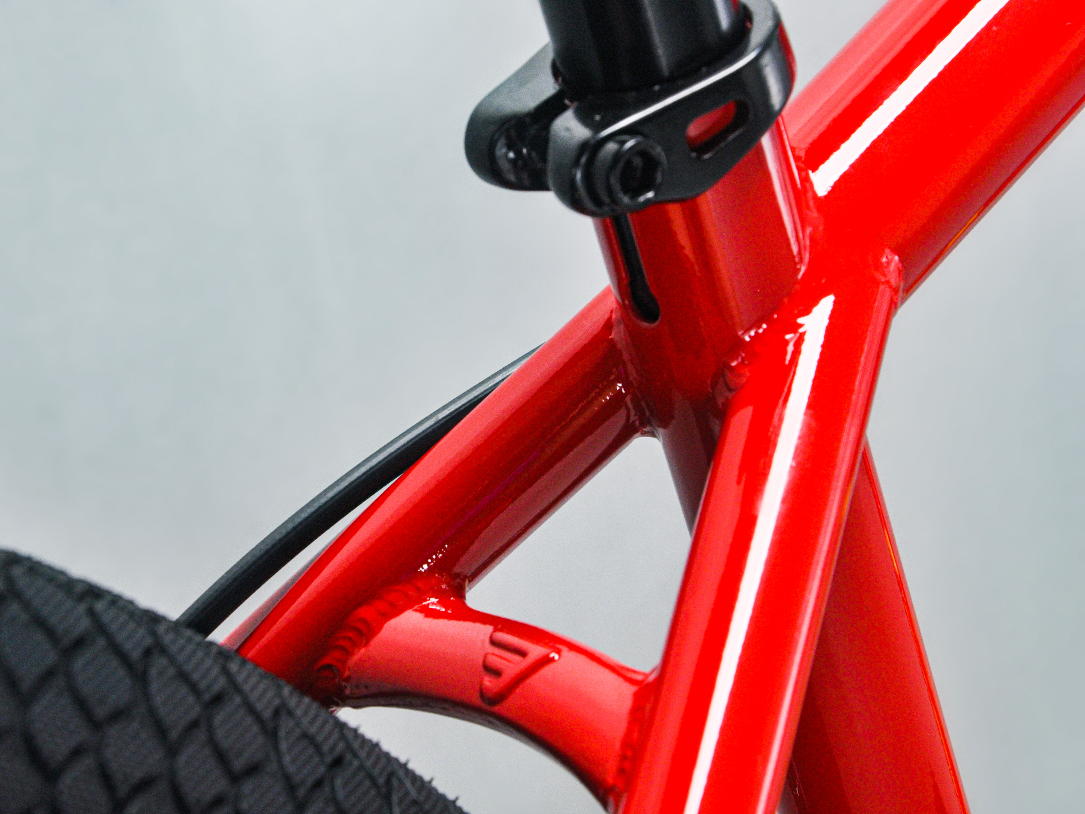 Mafiabike Medusa 26" Complete BMX - Red | SkateHut