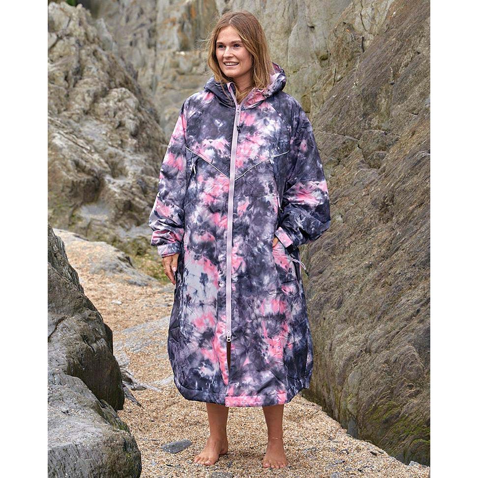 Saltrock Four Seasons Waterproof Changing Robe - Tie Dye Pink | SkateHut
