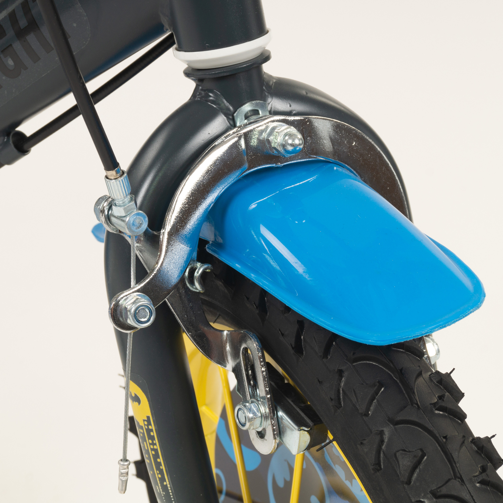 Toimsa Bikes 14" Batman Bicycle - Black | SkateHut