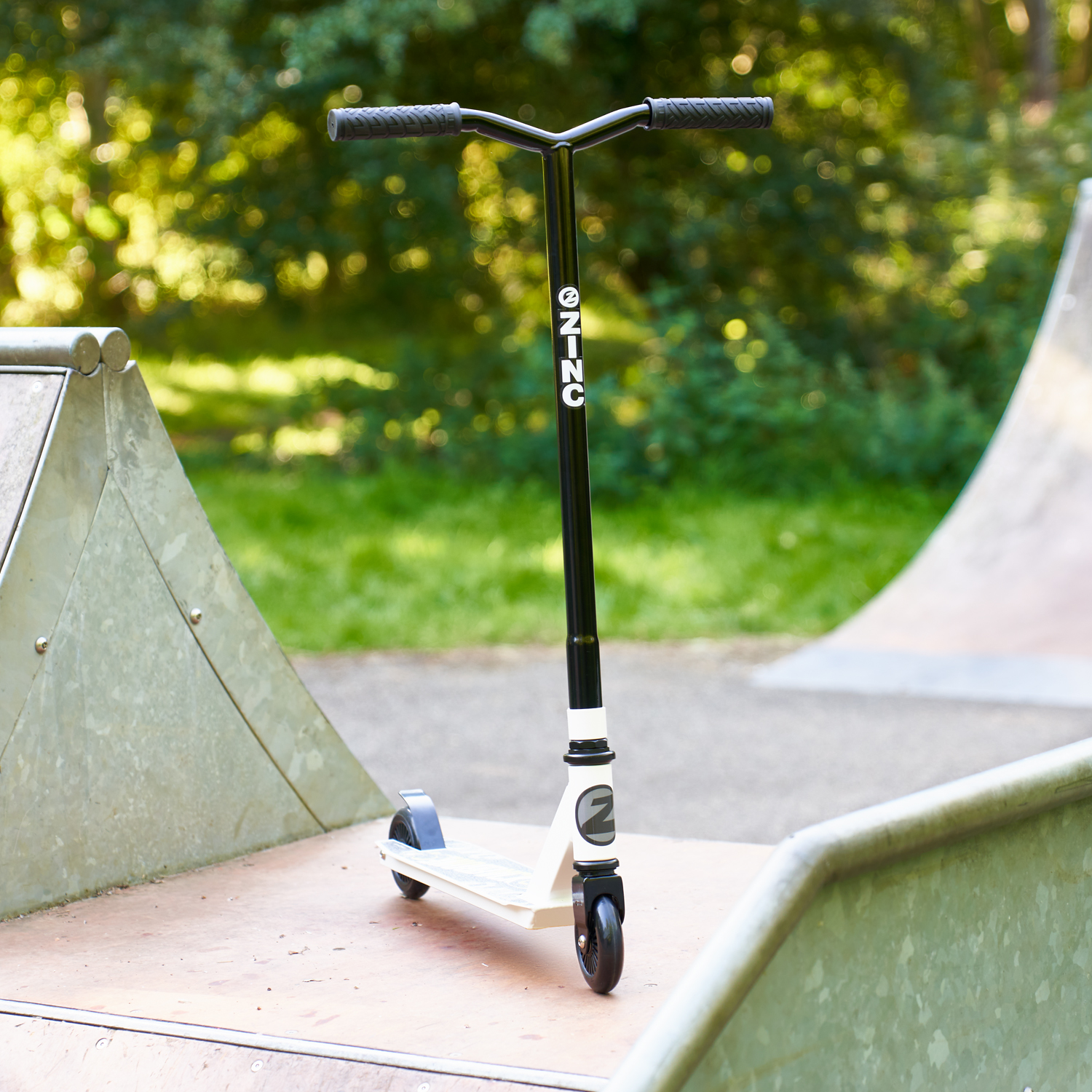 Zinc Backbone Stunt Scooter - Black | SkateHut